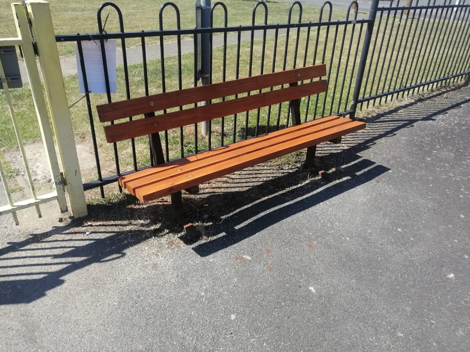 Tidying Up Enbrook Valley Park - Sandgate Parish Council